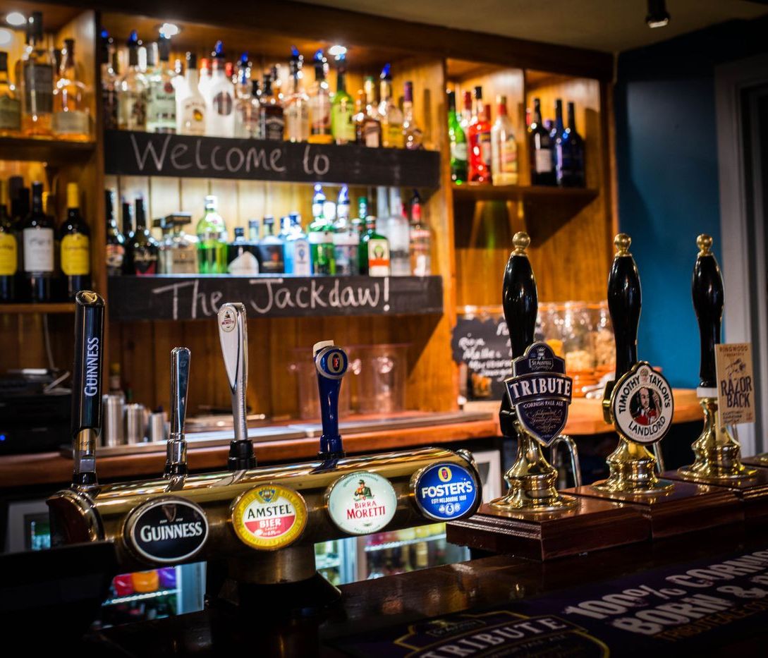 A Warm and Welcoming Pub in Denton | The Jackdaw