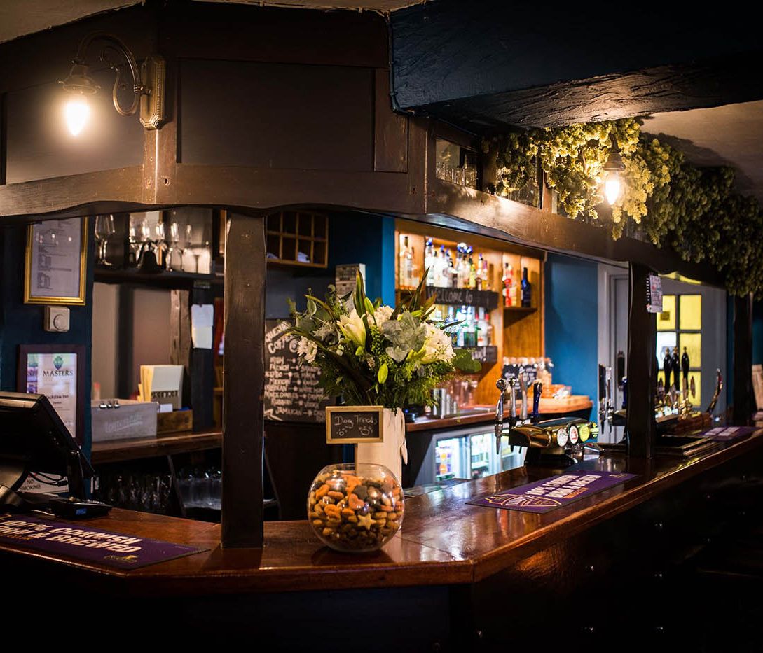 A Warm and Welcoming Pub in Denton | The Jackdaw