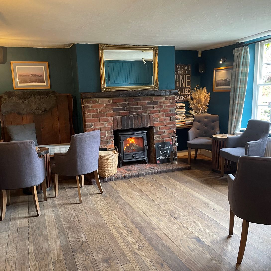 A Warm and Welcoming Pub in Denton | The Jackdaw